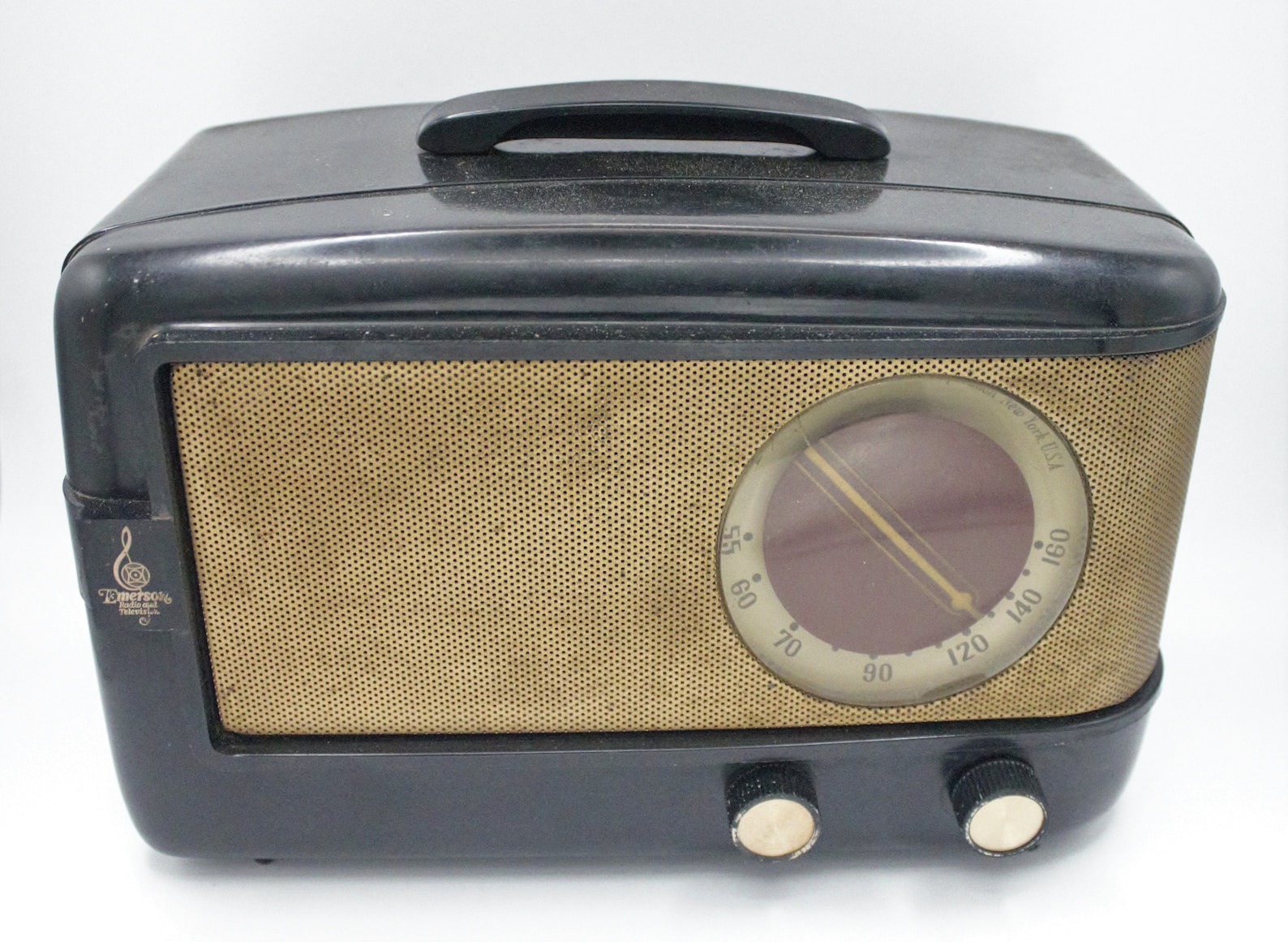 Vintage 1950s Lighted Red Dial Tube Radio Portable AM Receiver Emerson ...