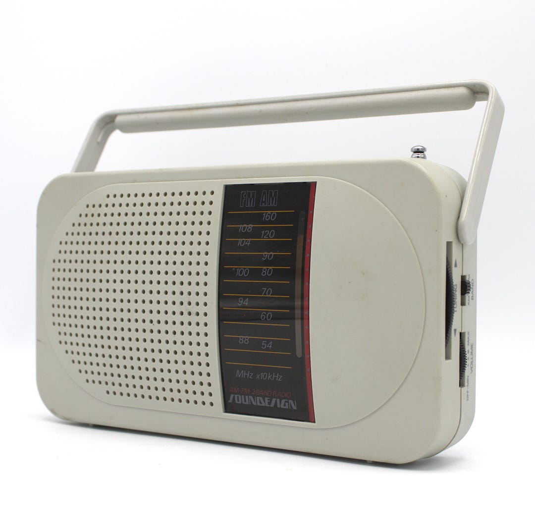 Vintage Soundesign Mini Boombox AM/FM Radio Receiver White Mod 80s-90s ...