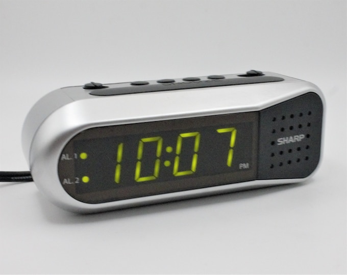 Vintage Digital Alarm Clock Green Lit Time Display Mini Silver Hi-tech ...