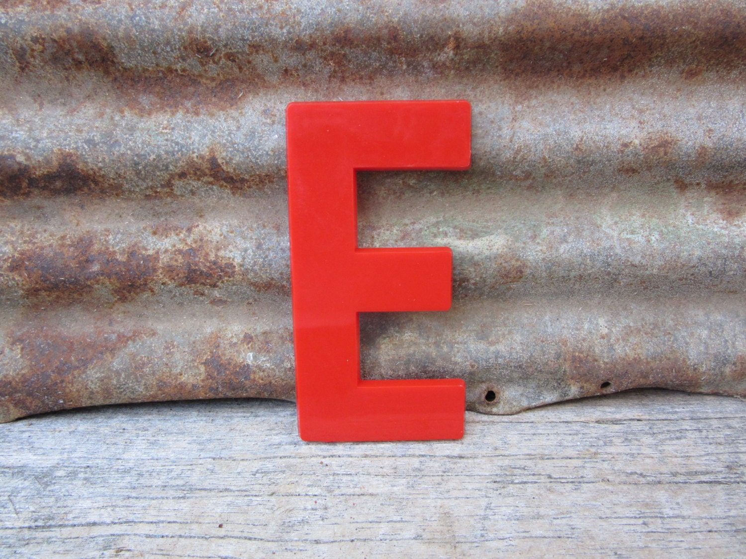 Vintage Letter Sign 8 Inch Letter E Sign Red Simple Font | Etsy