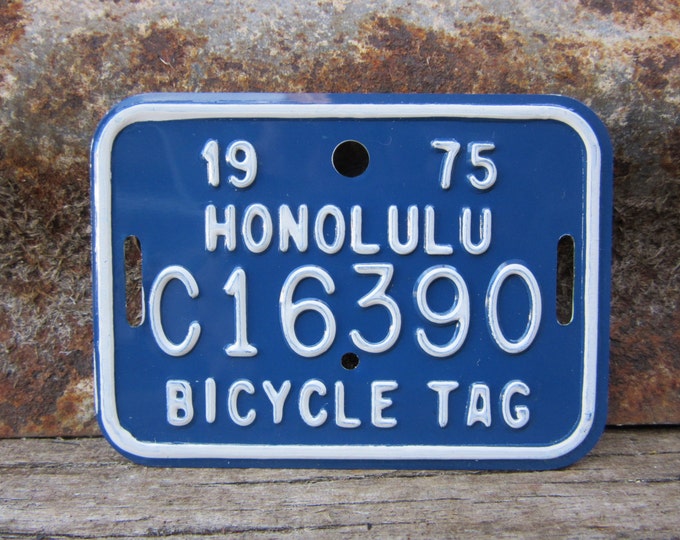 Vintage 1975 Honolulu Hawaii Bicycle License Plate Metal Tag Blue ...