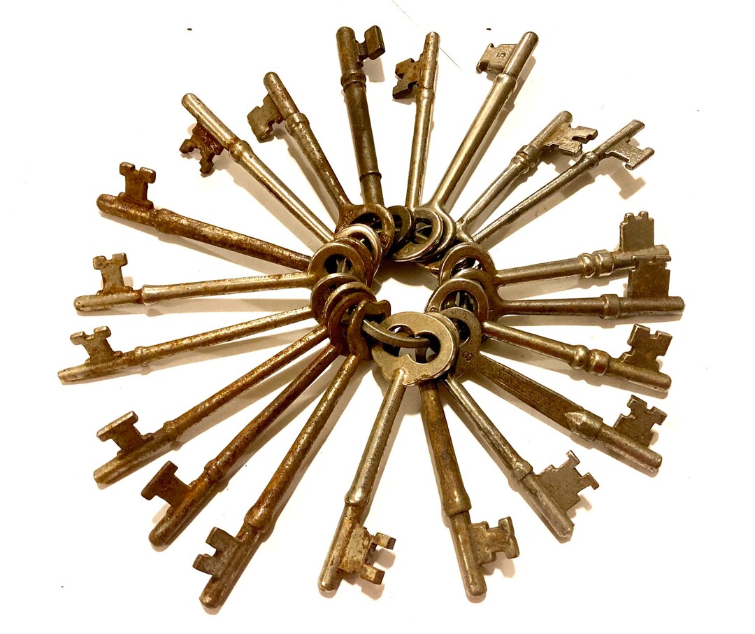 Collection of 20 Antique Brass Keys Metal Barrel Key Vintage Key ...