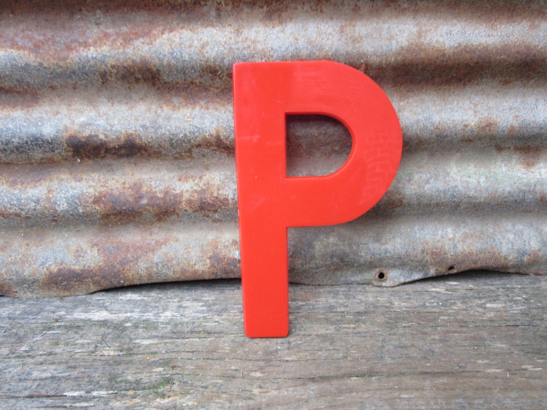 Vintage Marquee Sign Large 10 Inch Letter P Sign Red Simple Font ...