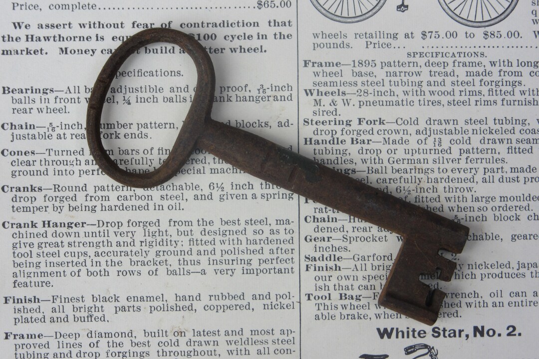 Vintage Skeleton Key Antique Skeleton Key Metal Old Key Authentic ...