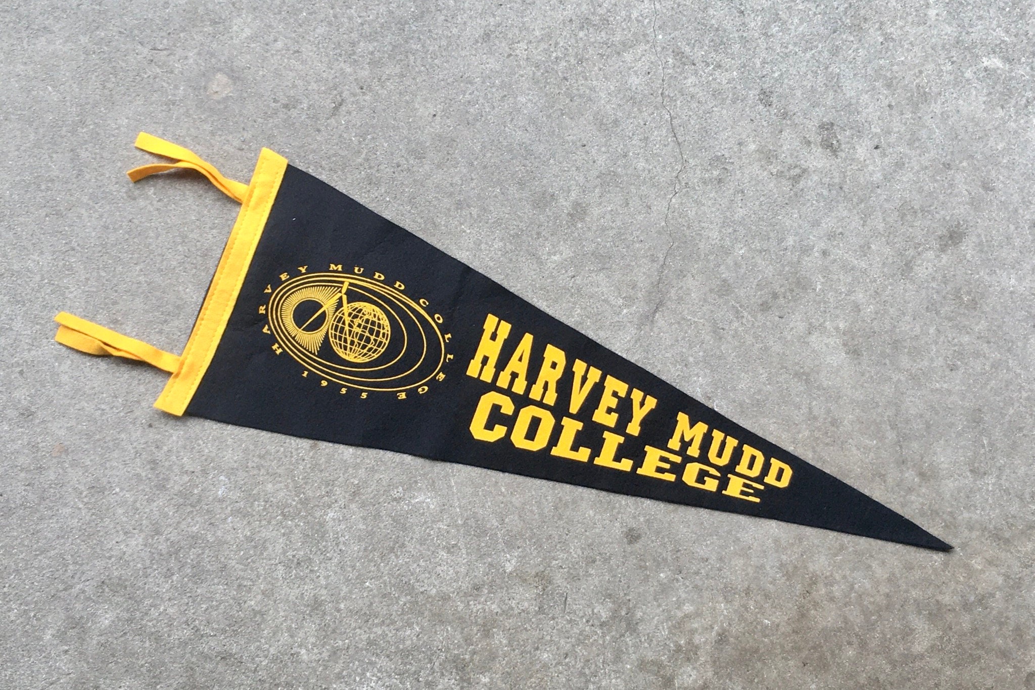 Harvey Mudd Logo