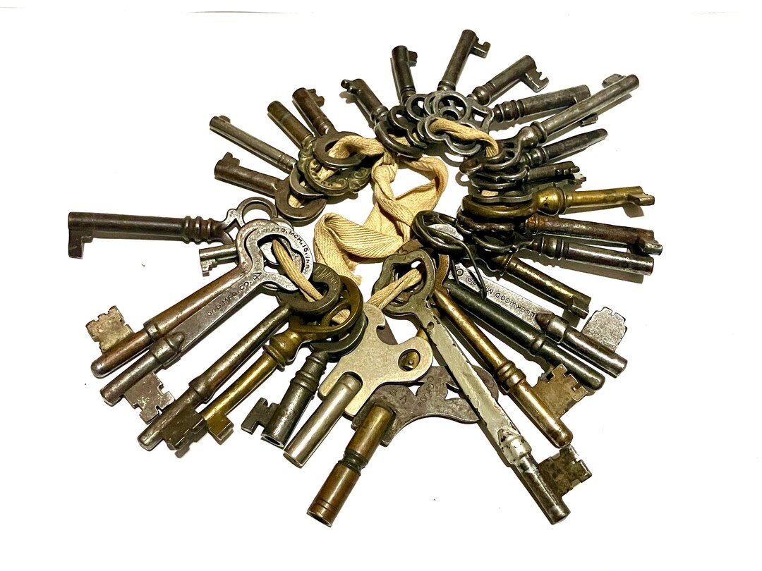 Lot of 30 Real Antique Keys Collection Vintage Original Metal Skeleton ...