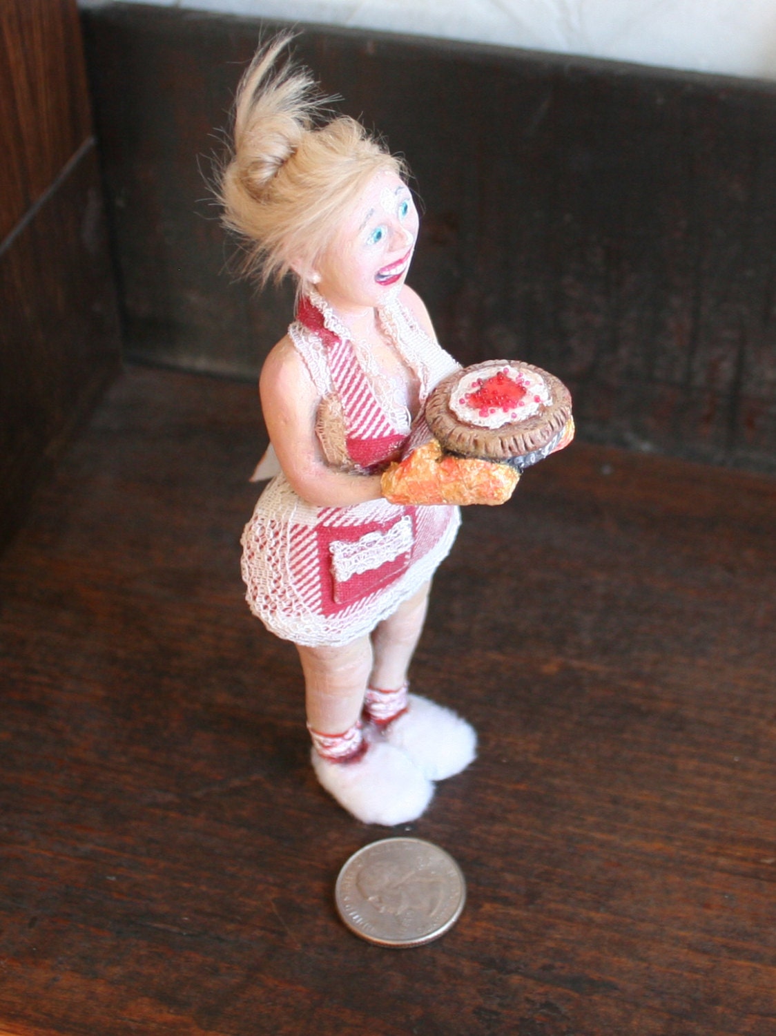 1:12 Scale Holiday Lady pie Baker OOAK Dollhouse Art Doll woman Made to ...