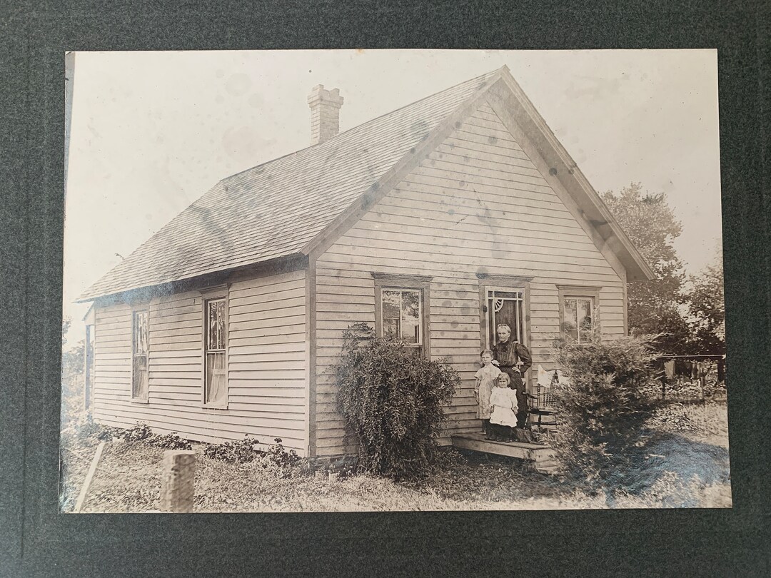 Vintage Antique Late 1800s Early 1900s House Homestead Family Photo ...