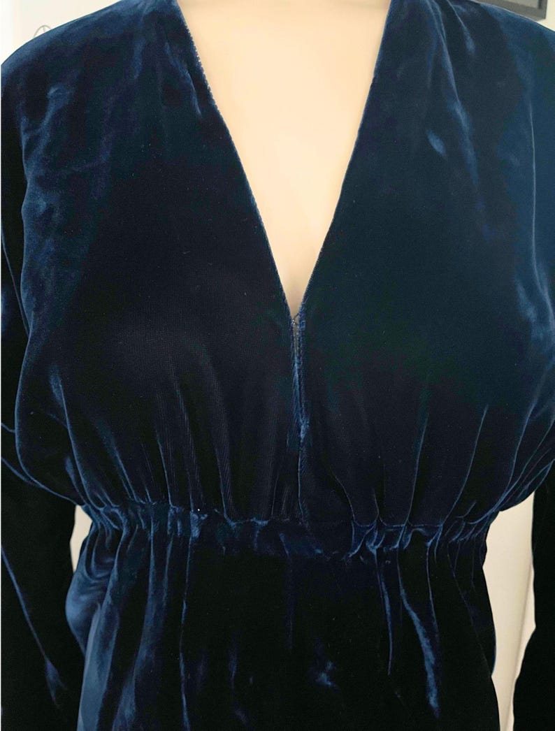 Vintage 1970s 80s Halston Misses' Navy Silk Velvet Dress // Size XS S 2 ...