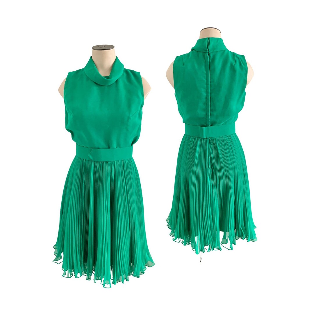 Vintage 1960s Misses' Harzfeld's Kansas City Kelly Green Chiffon Dress ...