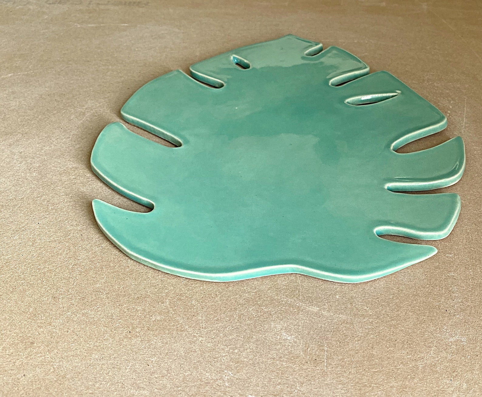 Handmade ceramic trivet/hot plate | Etsy