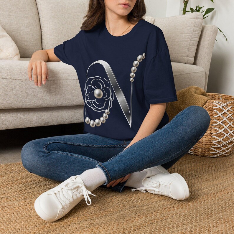 Pearl Letter N Shirt, Flower Initial Tee, Botanical Alphabet T-shirt ...
