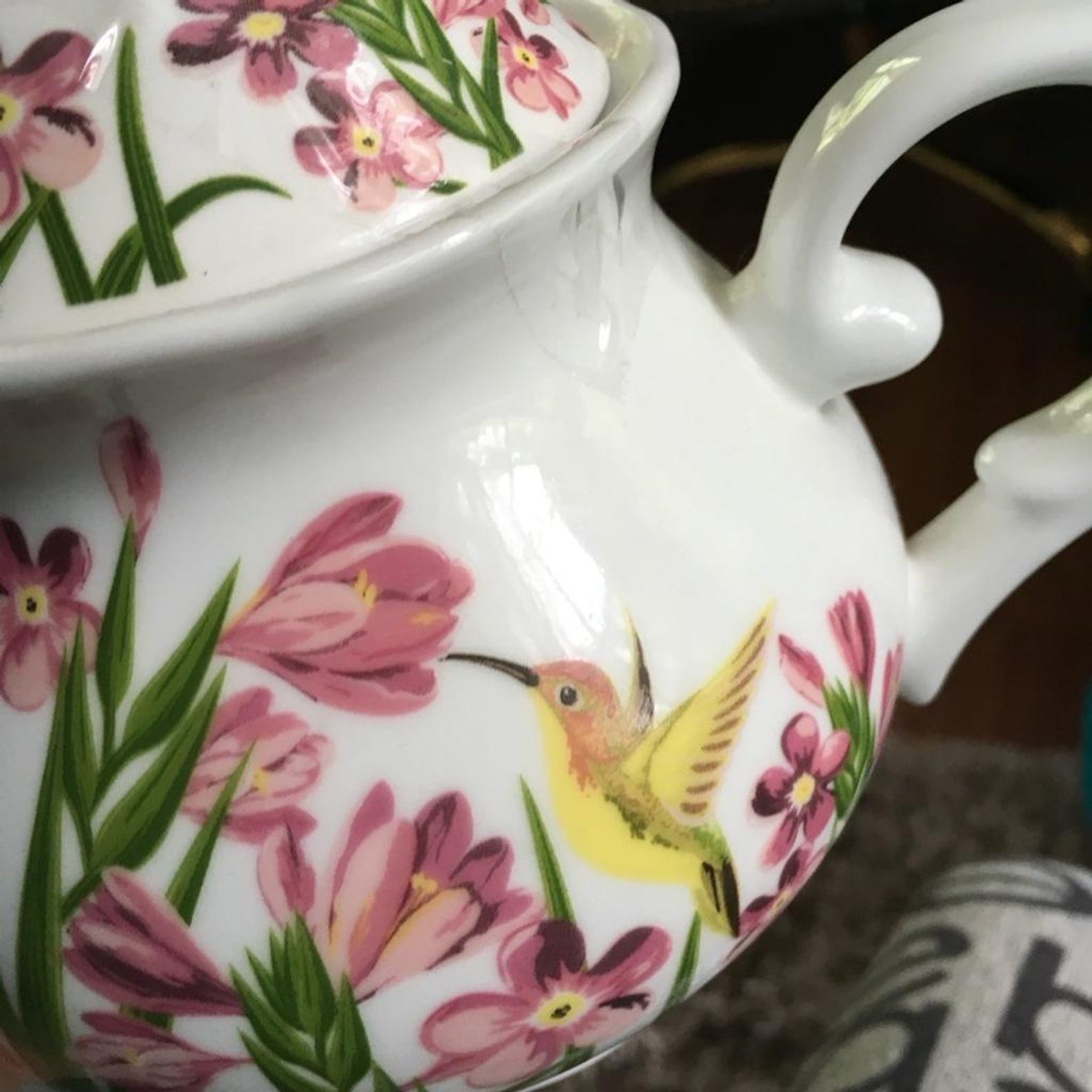 Teapot Floral Vintage With Hummingbird Motif, Pink, White, Green ...