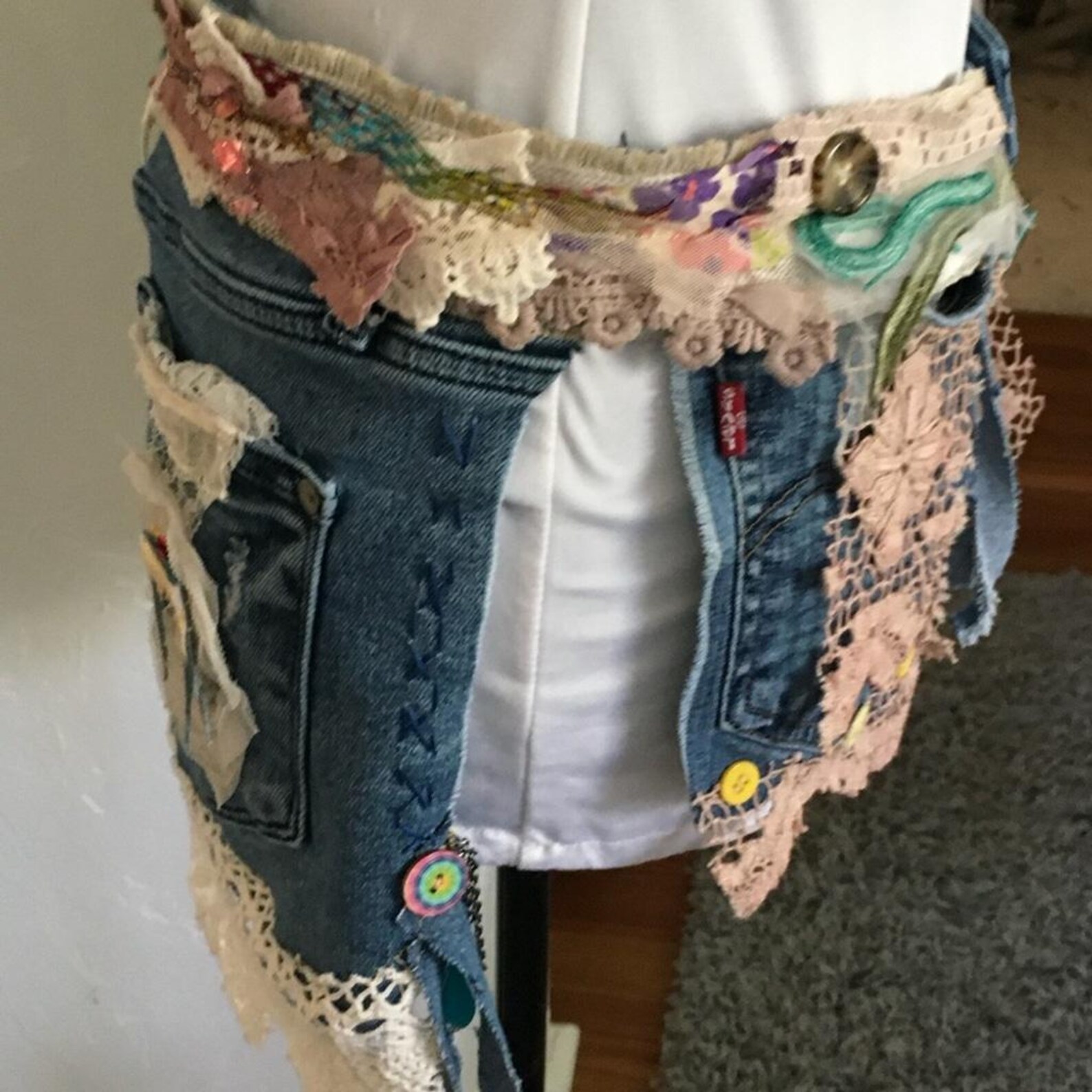 OOAK Custom Upcycled Denim Boho Lace Embroidered Belt Size 31 to 32 - Etsy