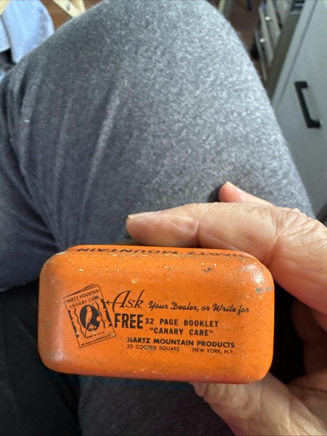 Hartz Mountain Song Food Tin, Canary / Bird Food New York No. 210 - Etsy