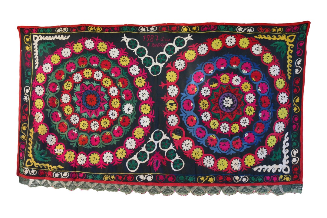 Hand-embroidered Vintage Suzani - Etsy