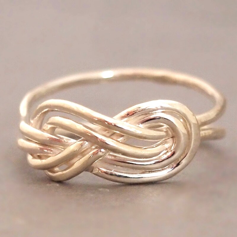 Figure 8 Knot Ring - Etsy
