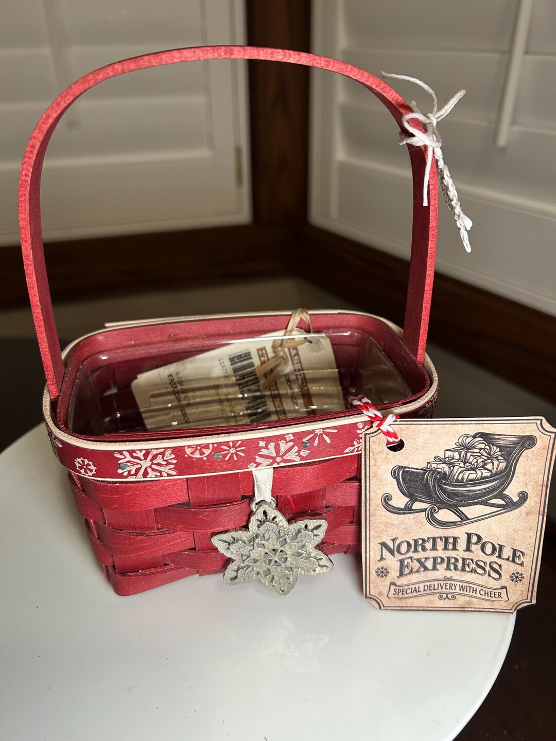 Longaberger Falling Snow Gift Basket Red With Snowflake Tie Ons and ...