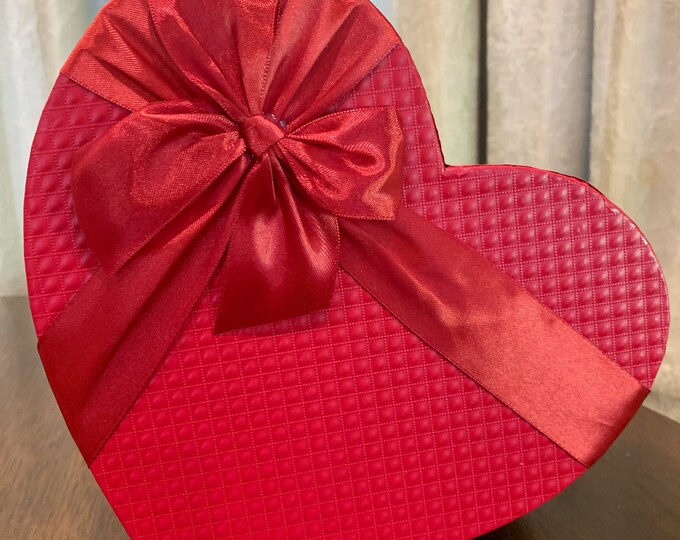 Valentines Day Large Heart Candies Cards Box Red Silk Bow 9x8x3.75 ...