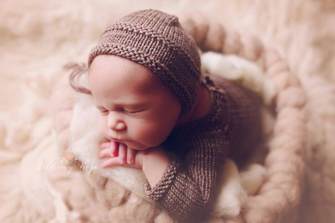Knitting Pattern - Ridges Bonnet - Newborn Photography Prop - Etsy