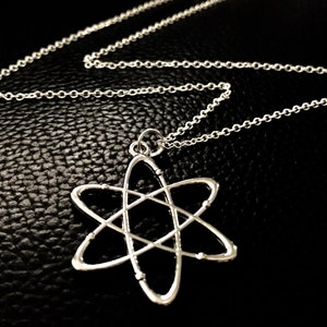 Personalized Atom Molecule Necklace, Physics Jewelry, Science Necklace ...