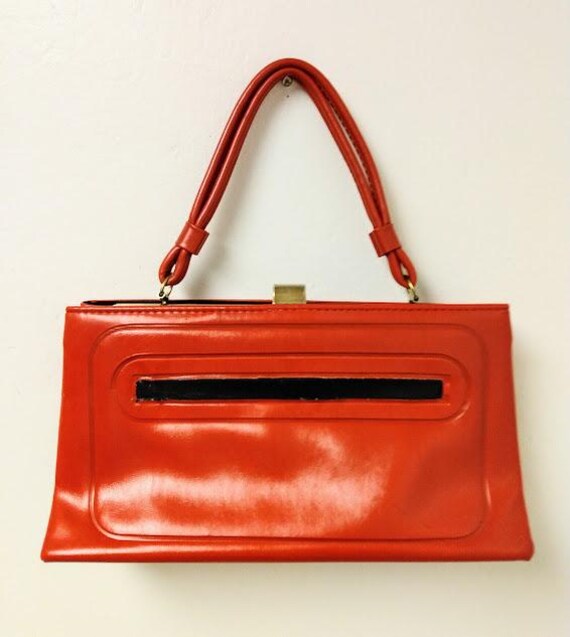 Vintage 1960s Red Mod Vinyl Mock Pocket Handbag Pocke… - Gem