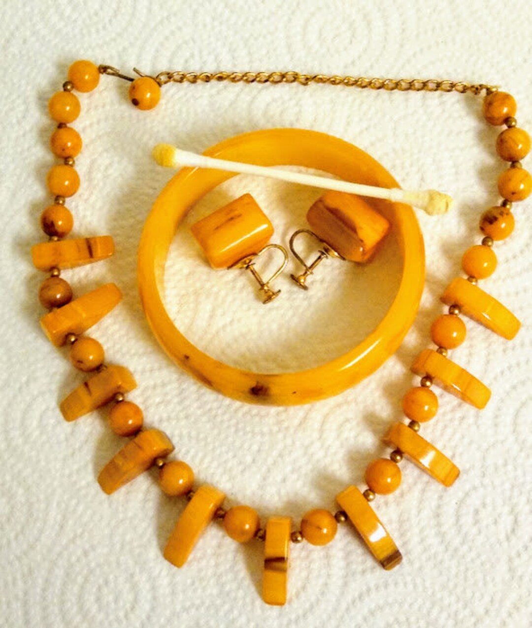 Vintage Bakelite Yellow Pineapple Juice Marbled Bangle Bracelet ...