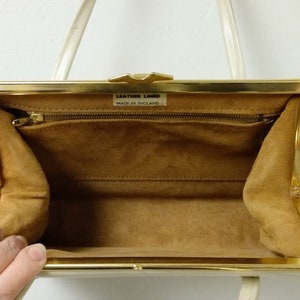 Vintage 1960s 60s Cream Ivory Vinyl Leather Lined Purse Pocketbook ...