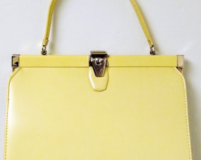 Vintage 1950s 1960s Pale Yellow Vinyl Handbag Pocketbook Purse MCM - Etsy