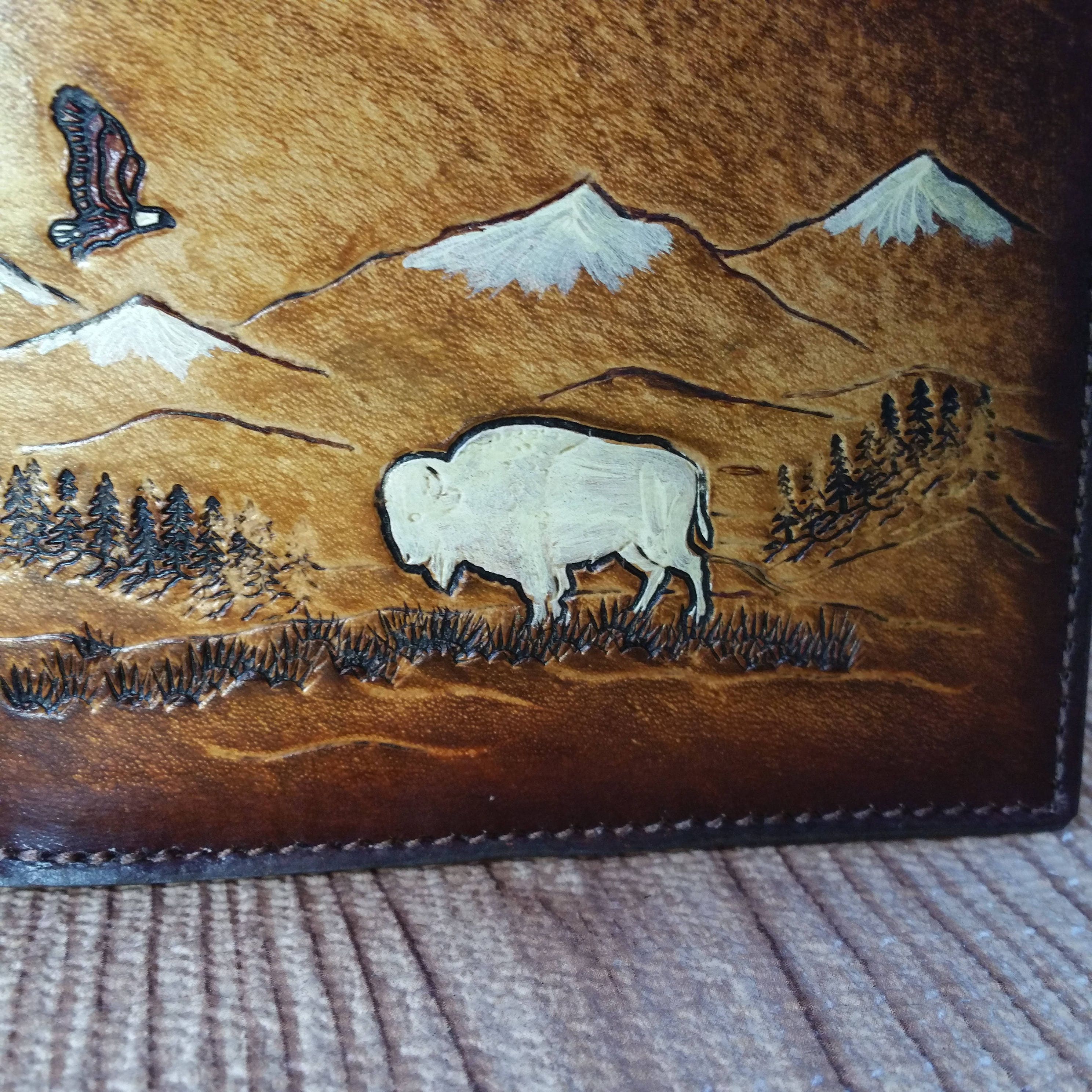 White Buffalo,Mens Leather Wallet,Native American,tribal,bison,bifold ...