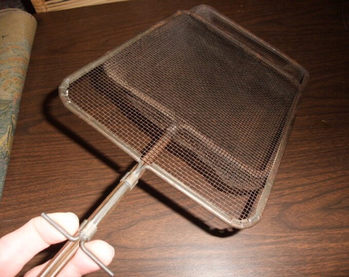 Vintage Wire Basket Popcorn Popper W Green Wooden Handle Metal Shaft ...