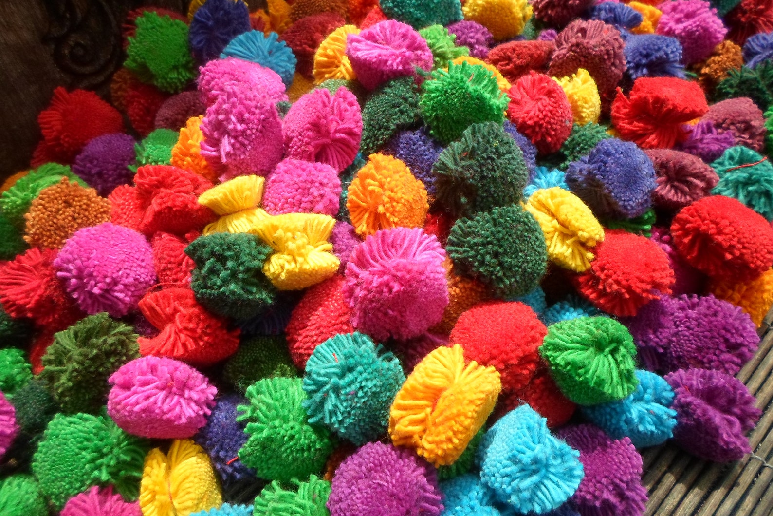 Pompoms Set of 100 Pompoms Hmong Decoration Mixed Color - Etsy UK