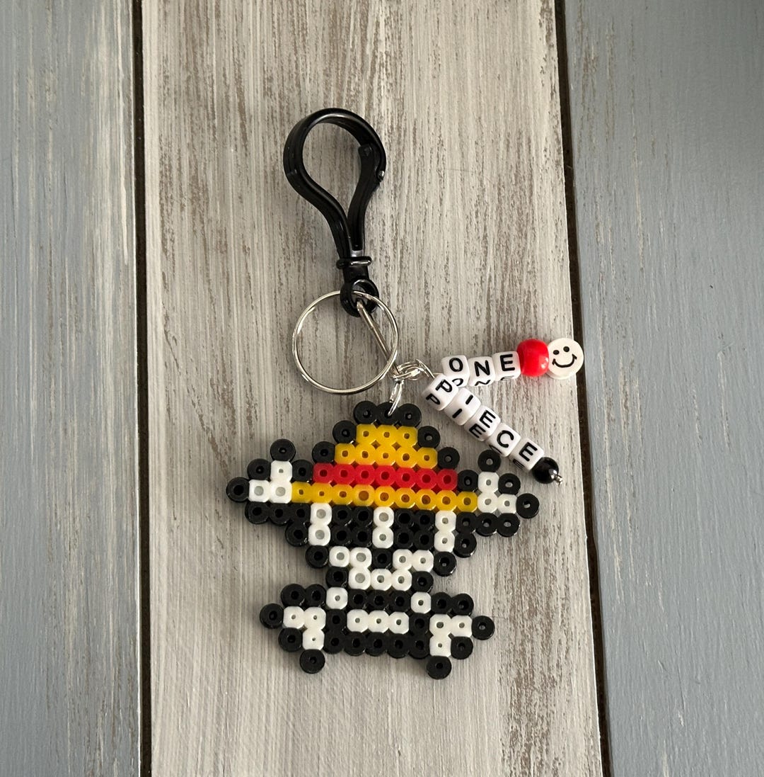 One Piece Keyring or Backpack Belt Loop Handbag Charm Clip Luffy Straw ...