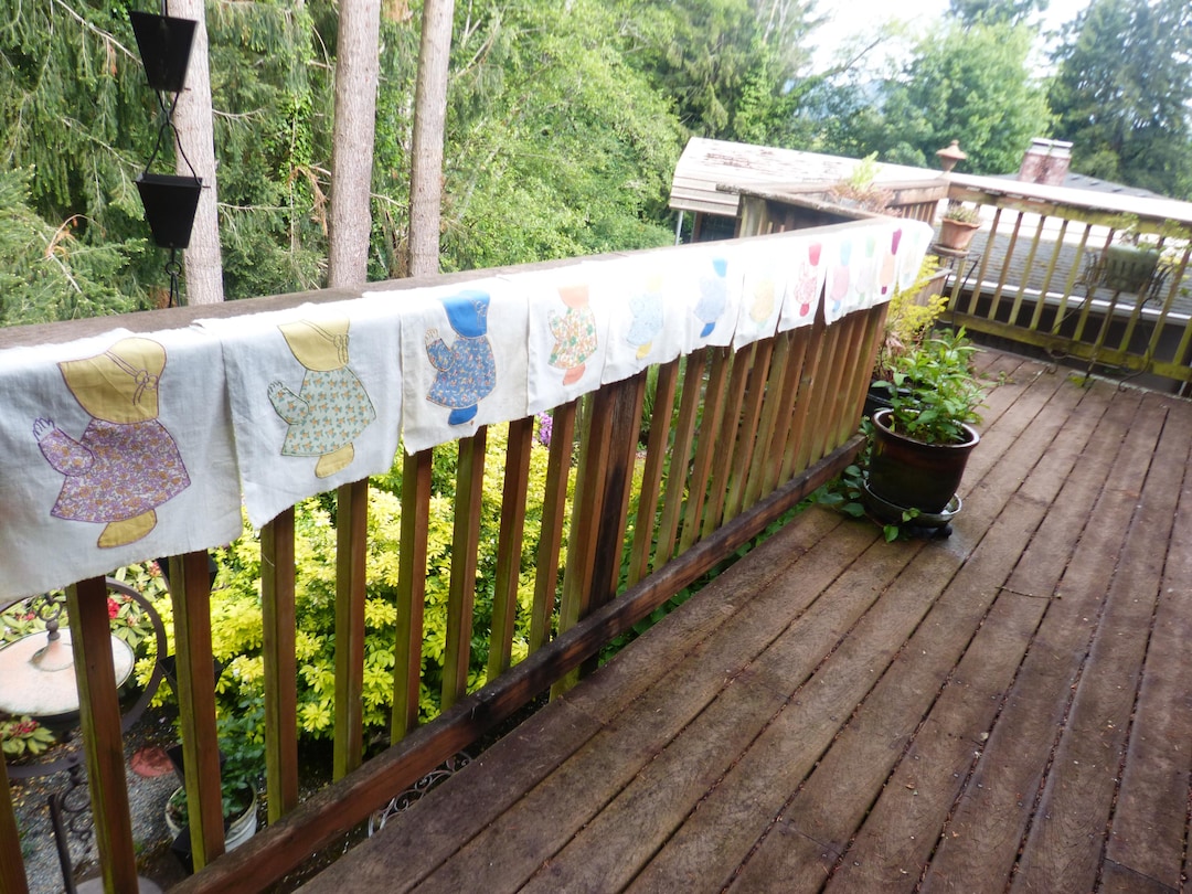 Vintage 1940s Sue Bonnet Quilt Blocks: Hand Appliqued Muslin, Craft ...