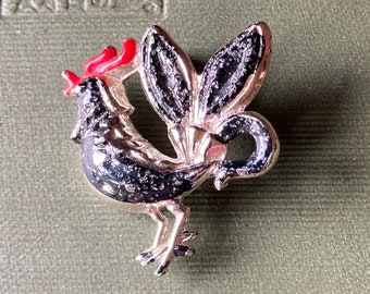 Running Rooster Game Love Bird Cock Chicken Lover Pin Pendant Detailed ...