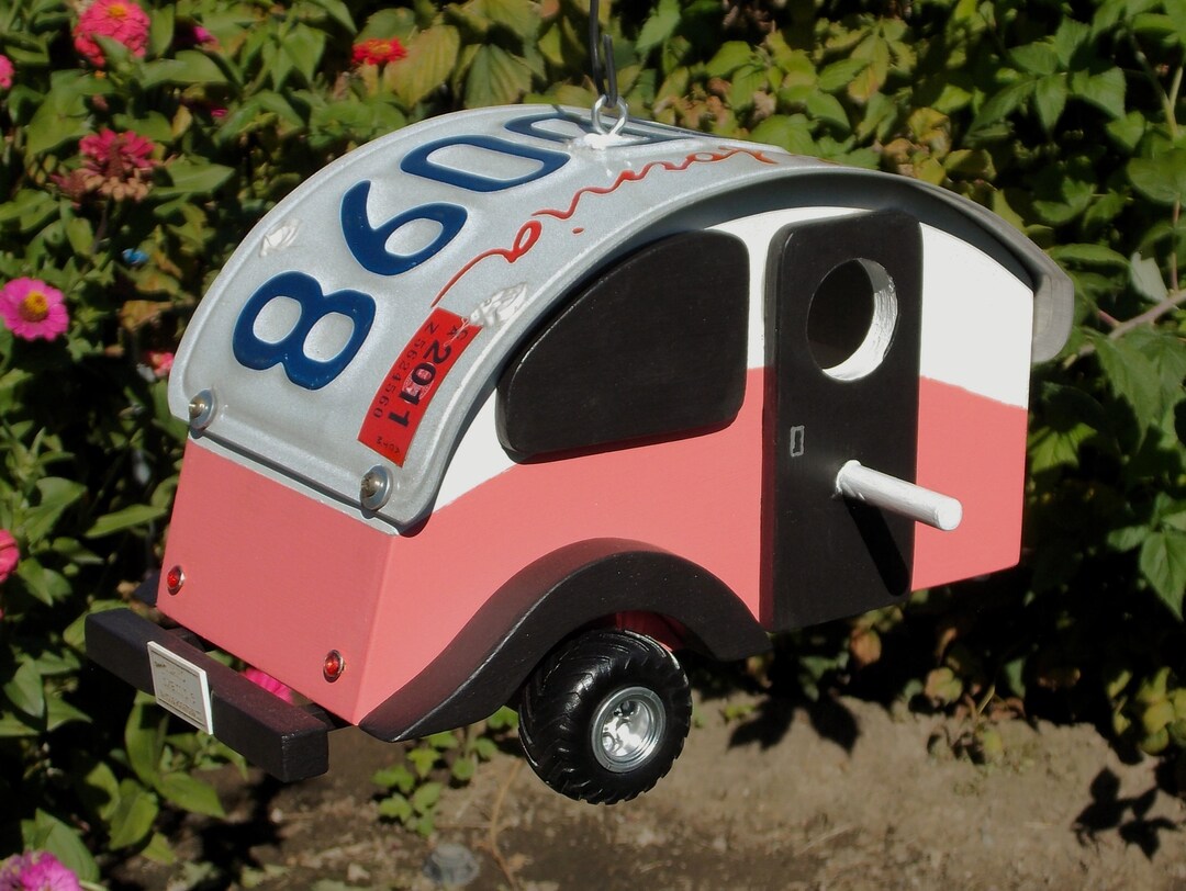 Hanging Retro RV Birdhouse for Small Bird, Vintage Style Teardrop ...