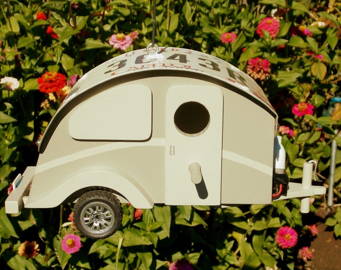 Vintage Style Teardrop Trailer Birdhouse, Wood Camper Bird House ...