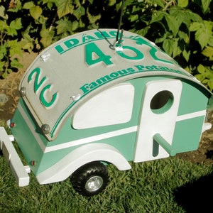 Vintage Style Teardrop Trailer Birdhouse, Wood Camper Bird House ...