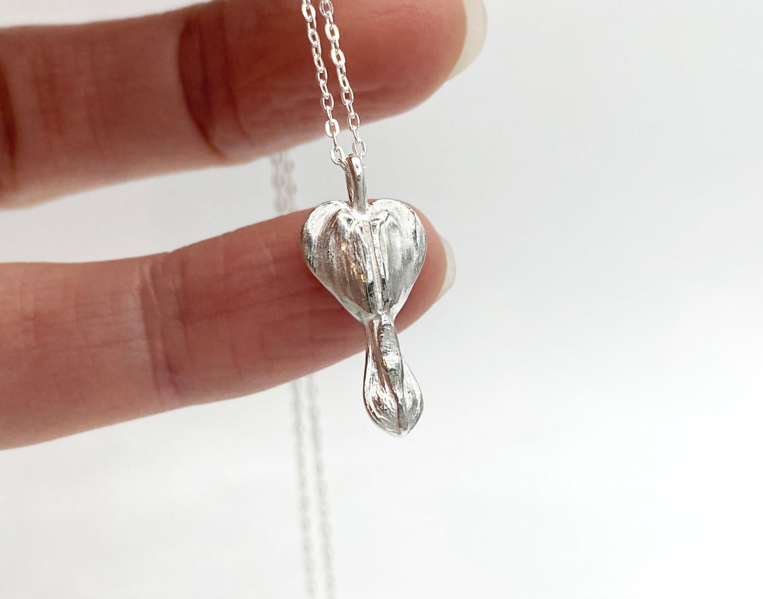 Silver Bleeding Heart Necklace - Etsy