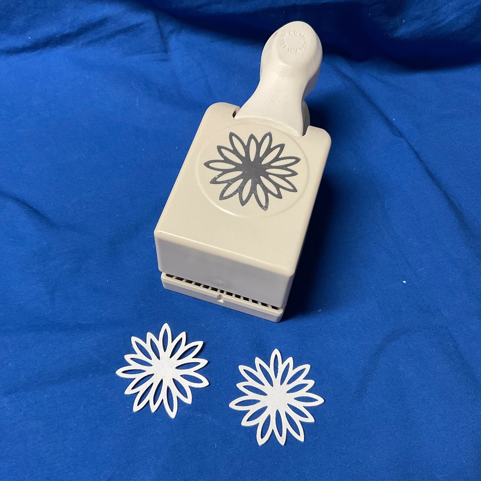 Martha Stewart Large Paper Punches Snowflakes Medallions - Etsy