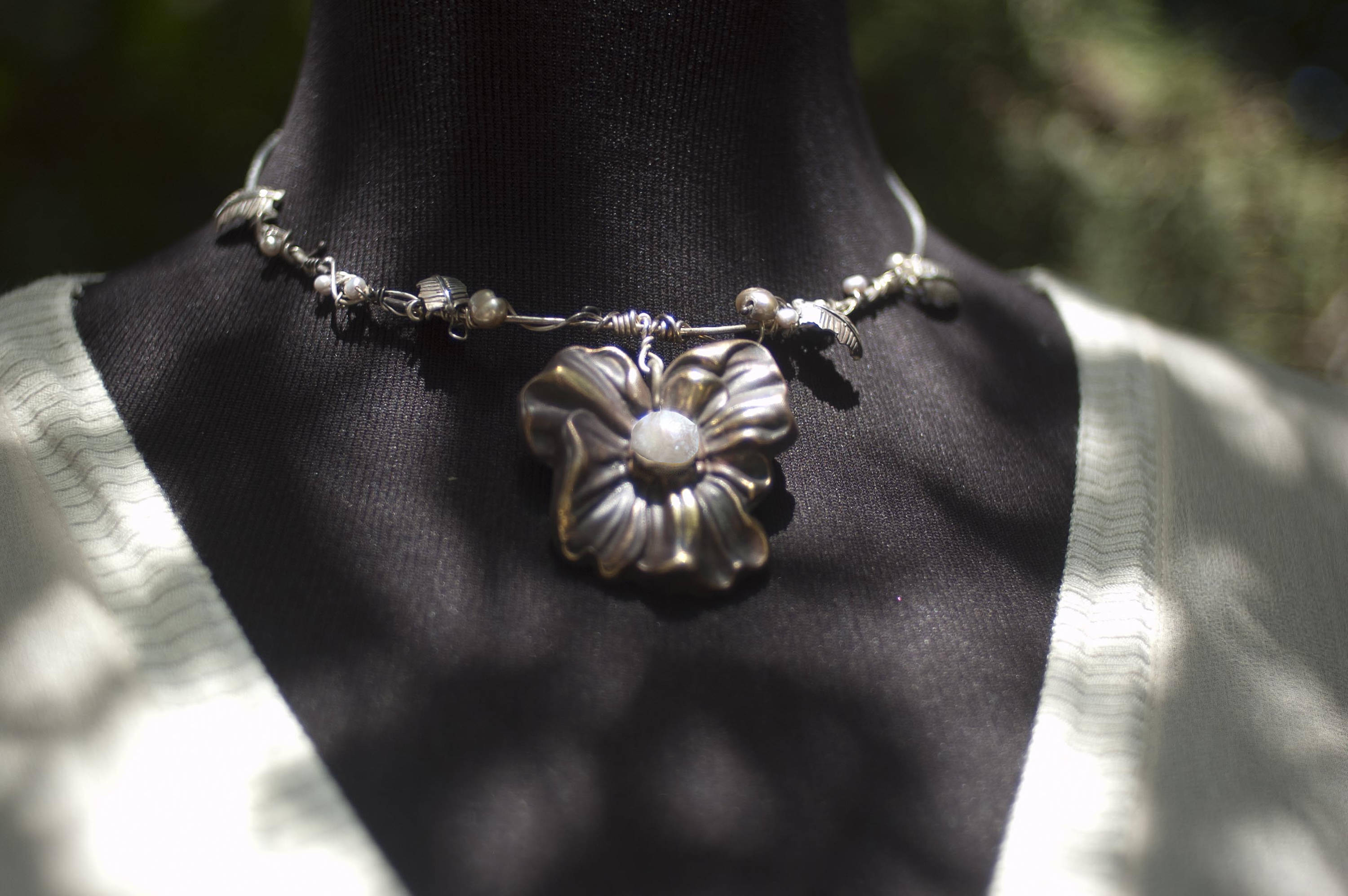 Pendant Freshwater Pearls and Mixed Metals Choker - Etsy New Zealand