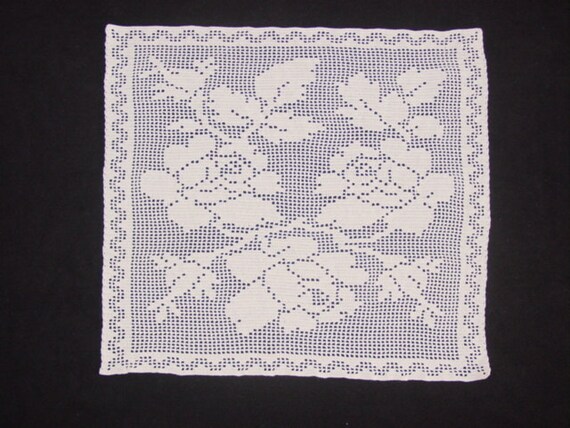 Vintage Style Rose Filet 22 Square Table AccentFREE | Etsy