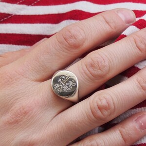 Fleur De Lis Signet Ring, Hand Engraved Sterling Silver, Unisex - Etsy