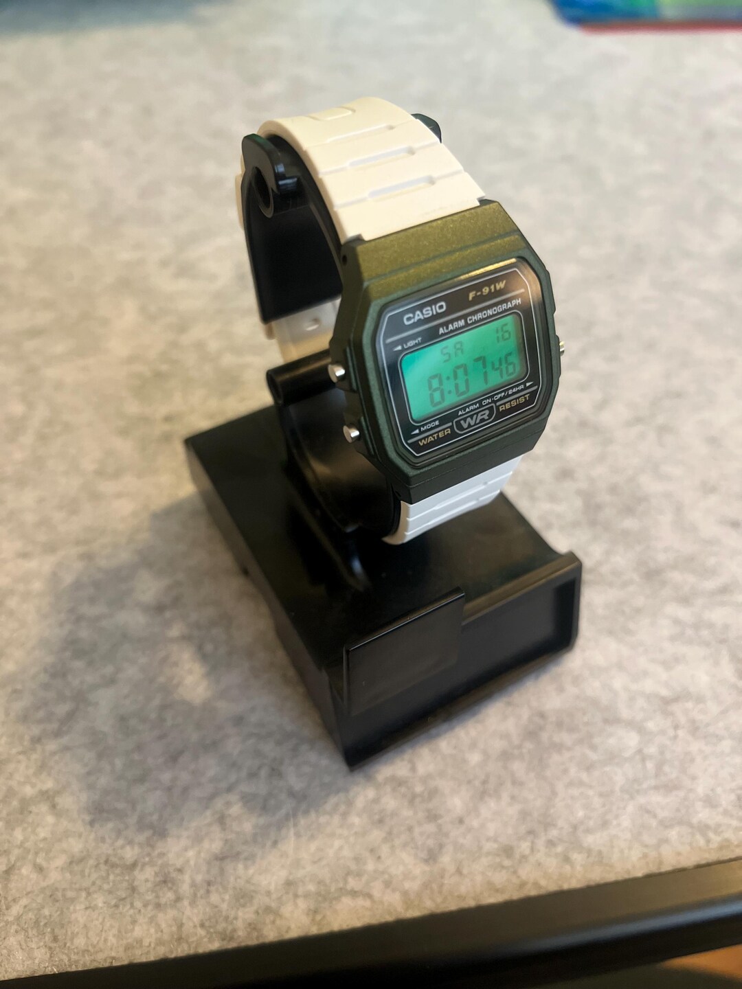 New Casio F91 With Green Screen and a White Casio Factory Band - Etsy