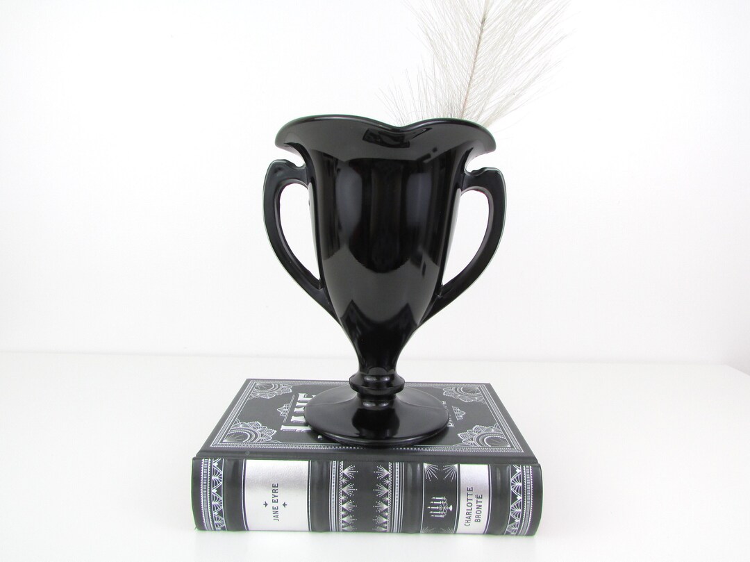 Vintage Black Amethyst Glass Trophy Vase L.E Smith - 1930s Art Deco Urn ...