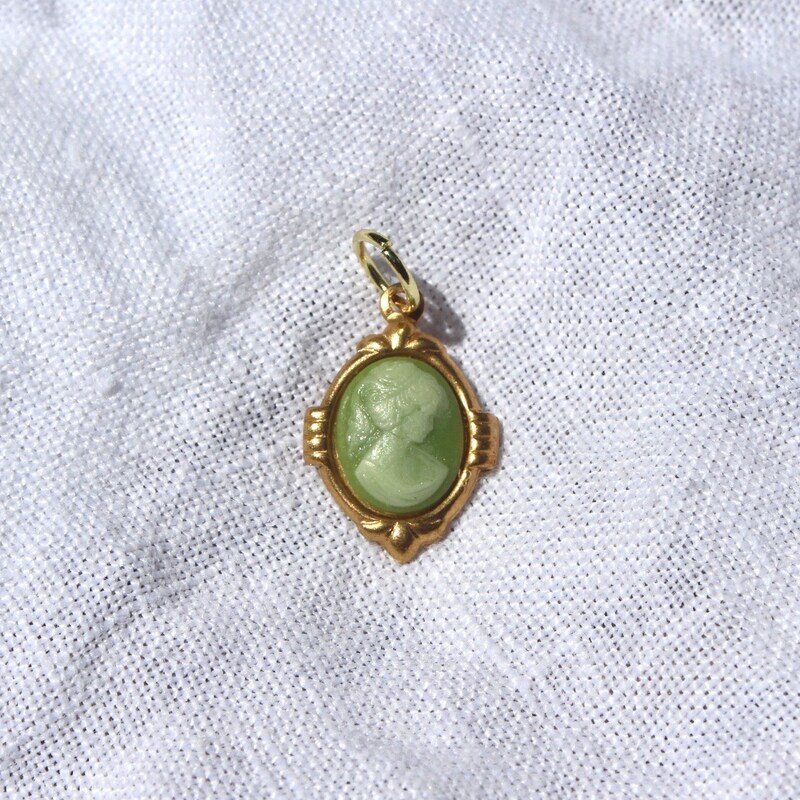 Green Cameo - Etsy