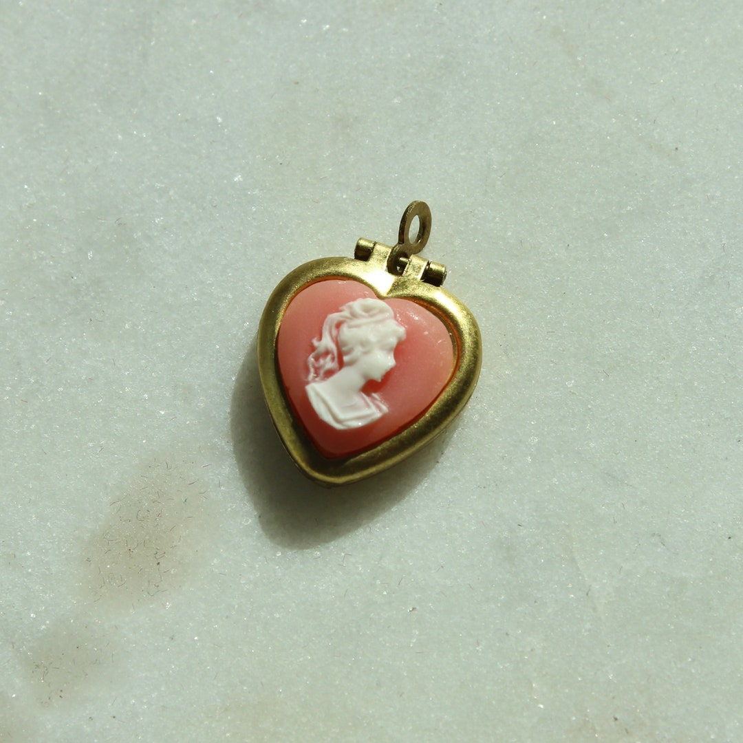 Vintage Small Pink Cameo Heart Locket - Mini Vintage Brass Heart Locket ...