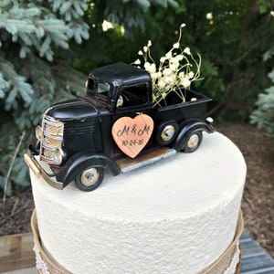 Farmhouse Wedding Cake Topper / Barn Wedding Cake Topper / Country ...