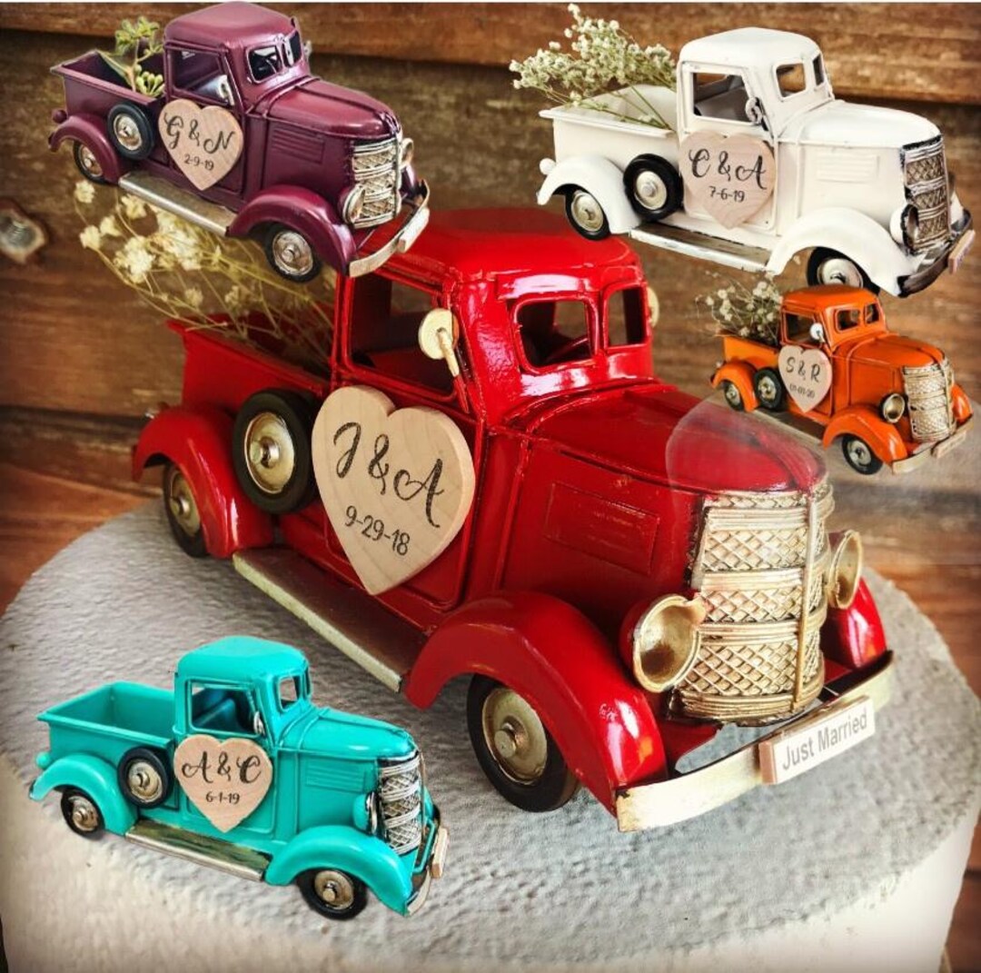 Farmhouse Wedding Cake Topper / Barn Wedding Cake Topper / Country ...