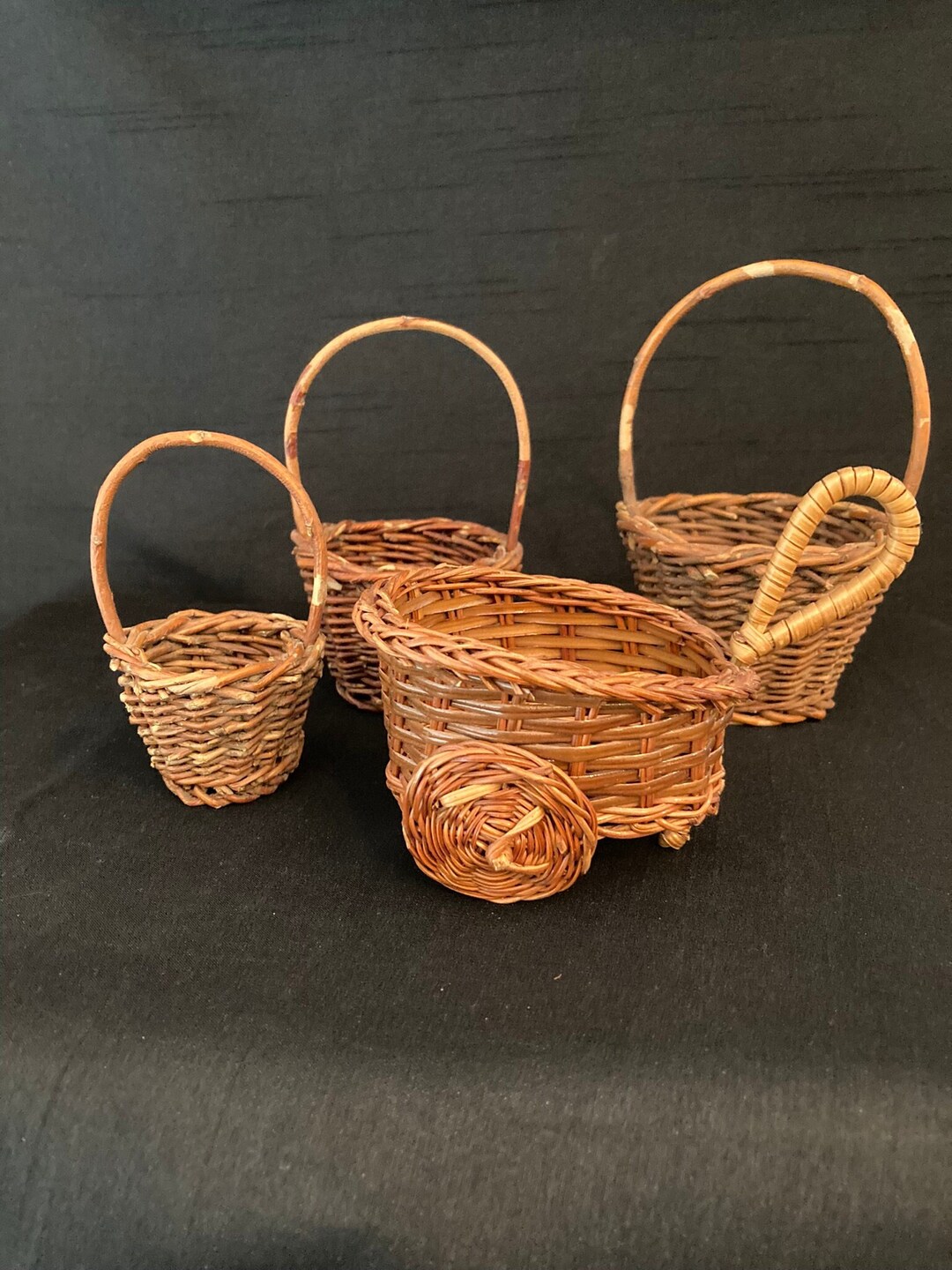 A Nest of Three Vintage Woven Twig Baskets and a Small Flower - Etsy
